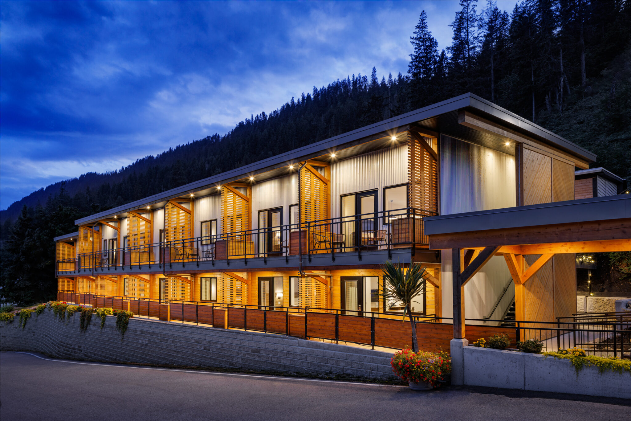 Stay – Ainsworth Hot Springs Resort
